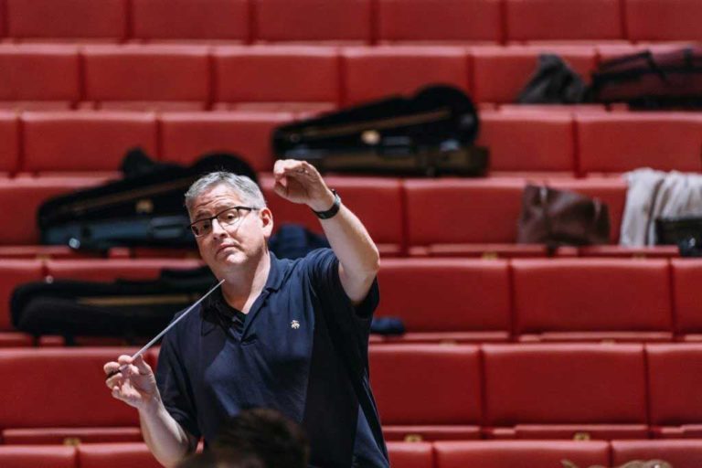 About David Hayes | David Hayes, Conductor